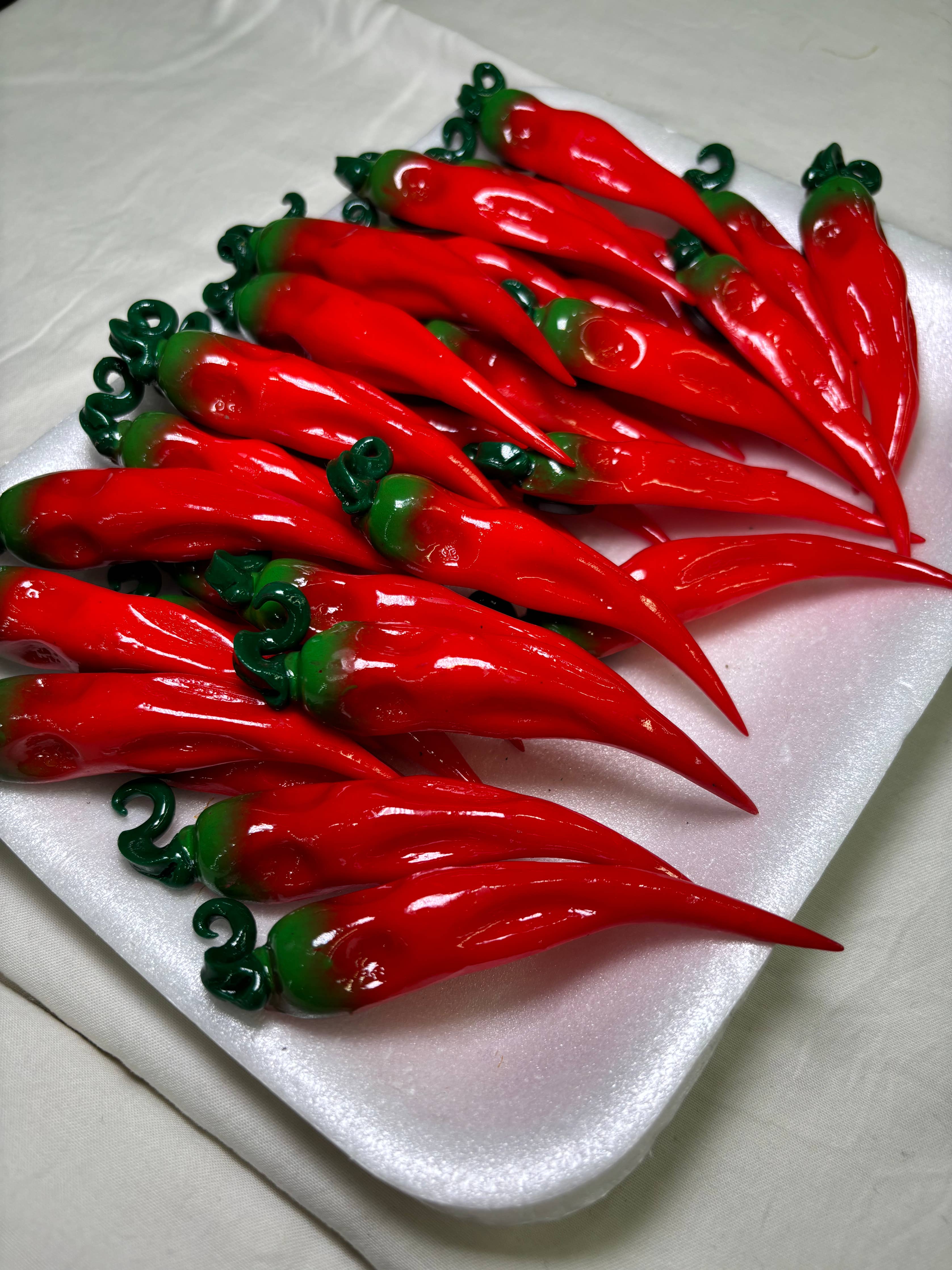 Red Chili Pepper Kitchen Magnet – Pink Moon
